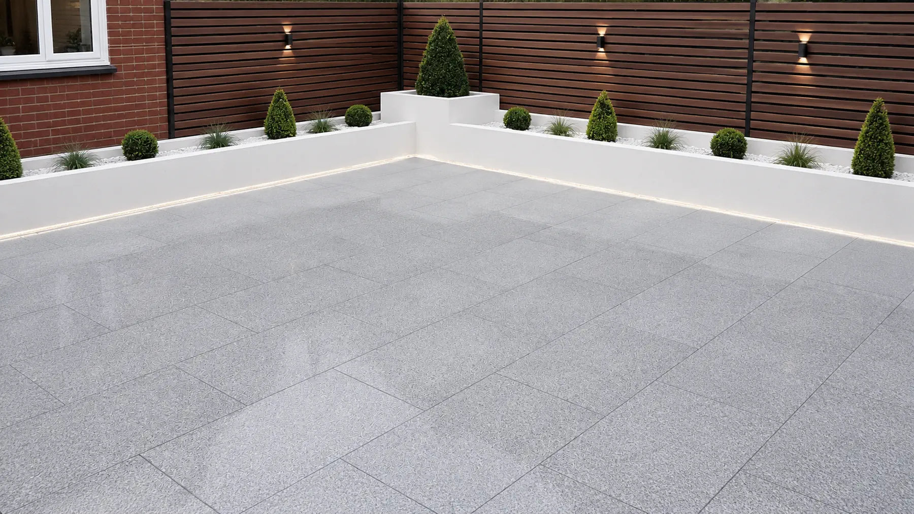 Is Granite Paving Slabs Slippery When Wet? Outdoor Finish Guide ...
