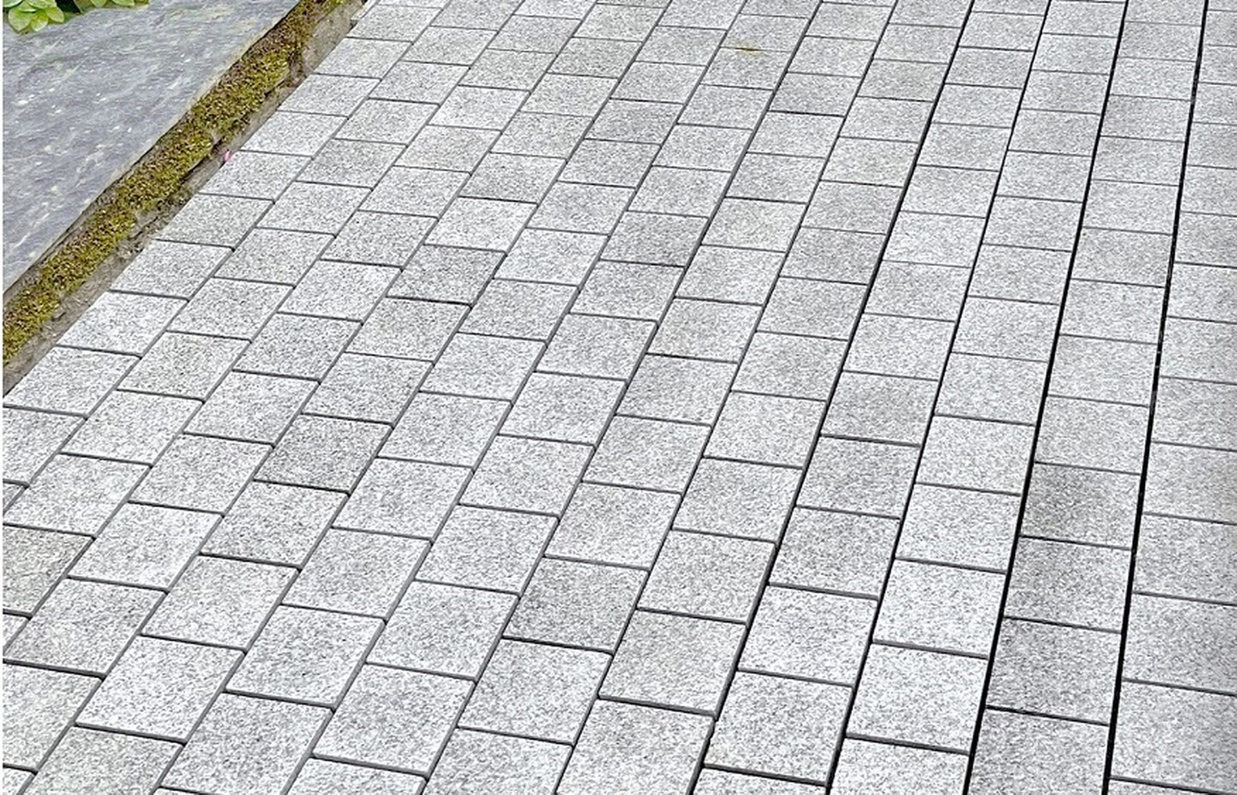 How Much Are Granite Setts Per Square Meter in 2026? | Paving Slabs UK