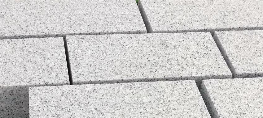 Sawn Granite Setts Edging Stones - Quarry Supply & UK Delivery - dark color