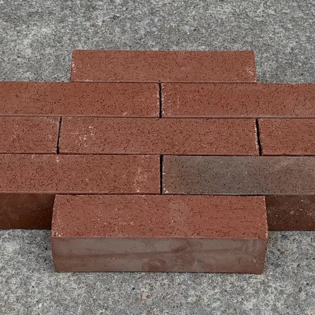 Clay Pavers Burnt Red Brick 200x48x58 | Paving Slabs UK