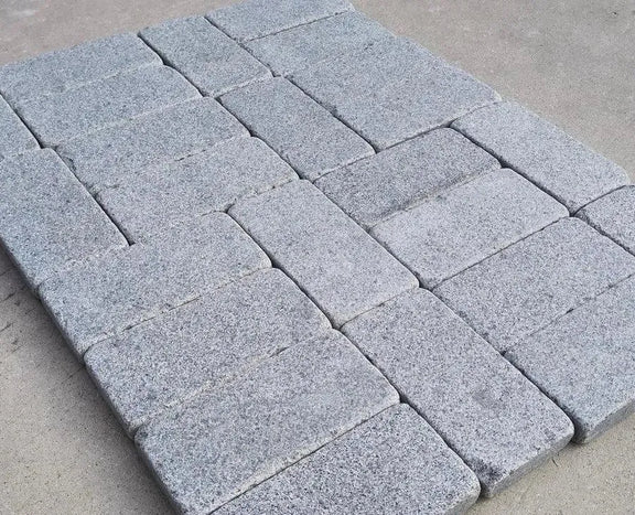 Tumbled Granite Setts for Paving Edging 200x100x30